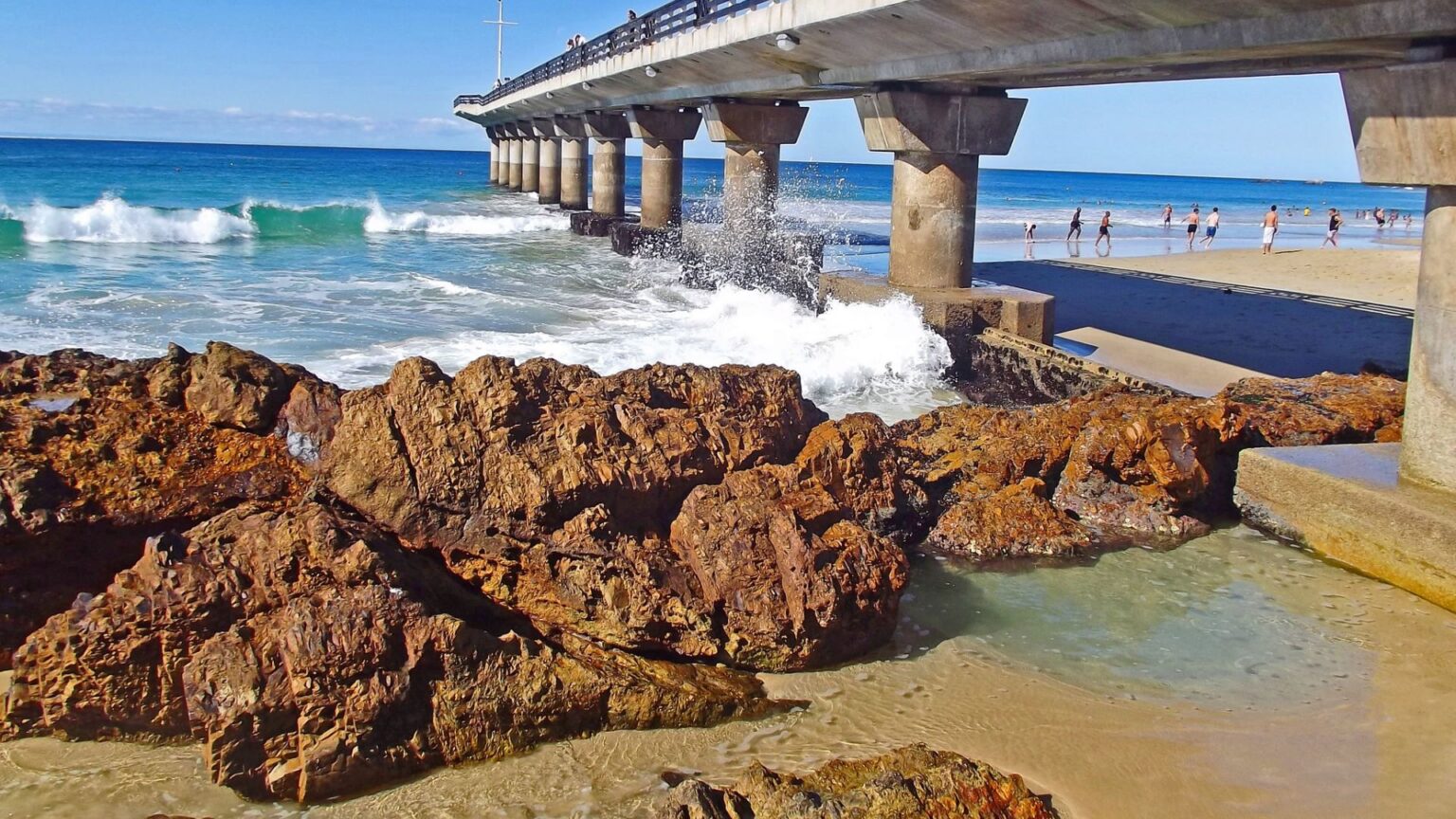 Rescue your rands: Affordable hotels in Gqeberha - I Love South Africa